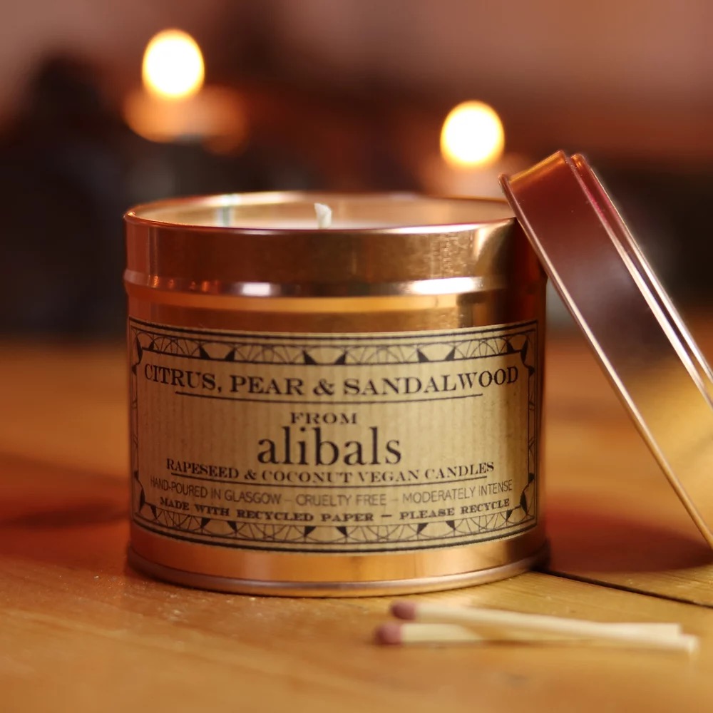 Citrus, pear & sandalwood candle tin – Wee Green Place
