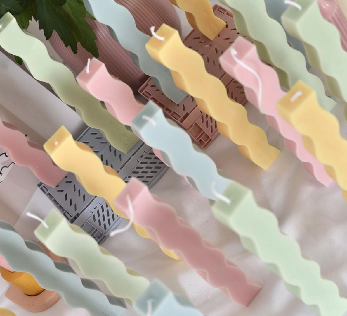 Wavy pillar candle – Wee Green Place