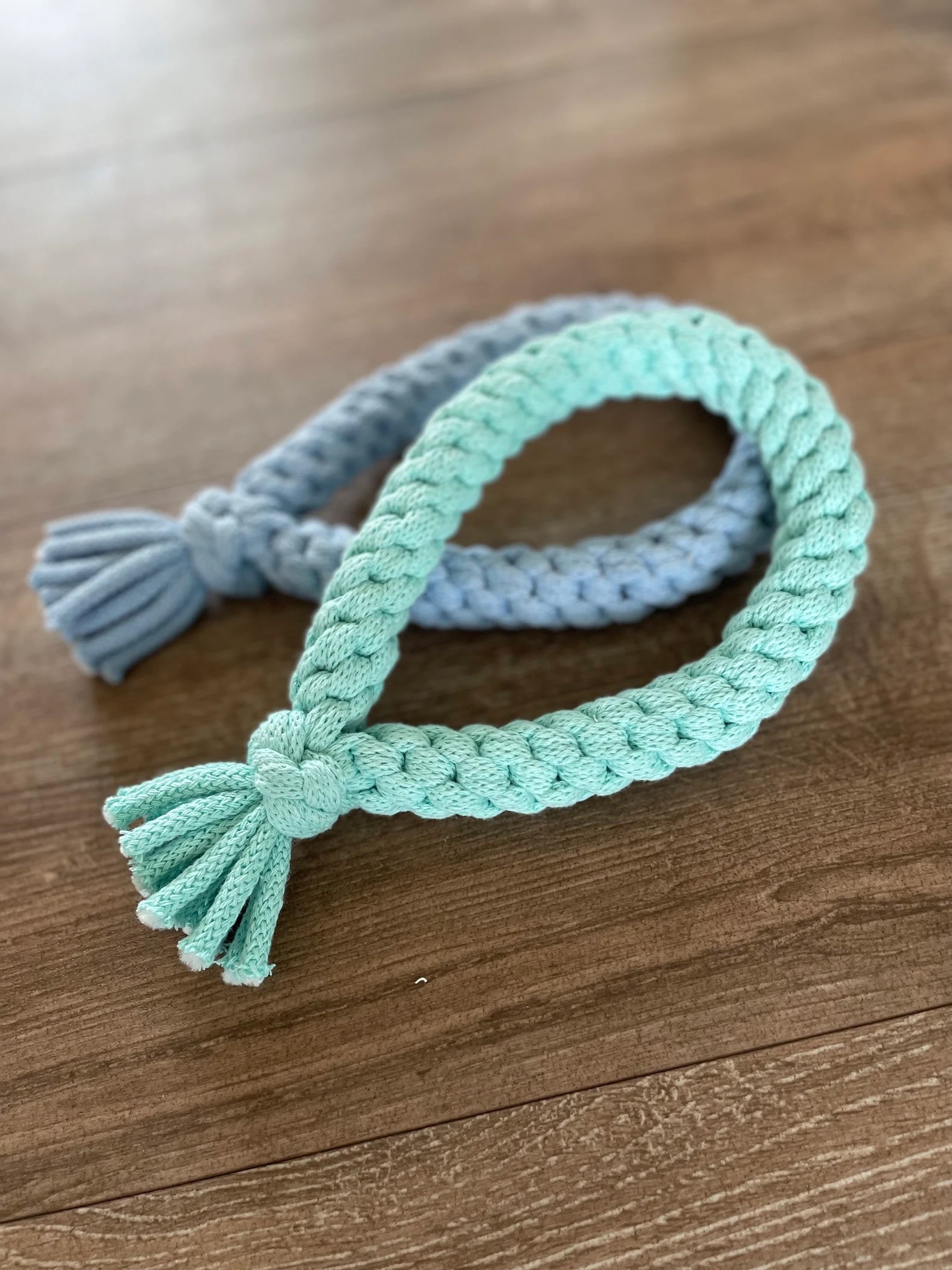 Loop dog tug toy – Wee Green Place